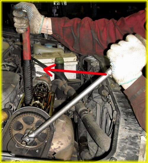 Volkswagen Golf 3 with a 1.6 AEE engine timing belt and pump self ...